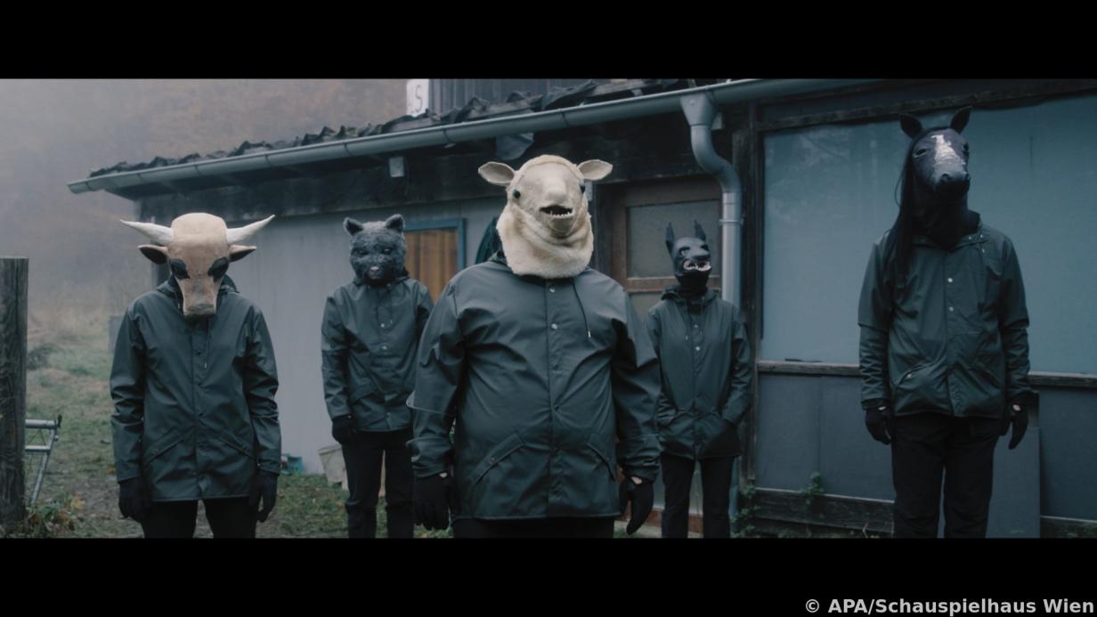 "Faarm Animaal" im Schauspielhaus Wien als tierische Utopie