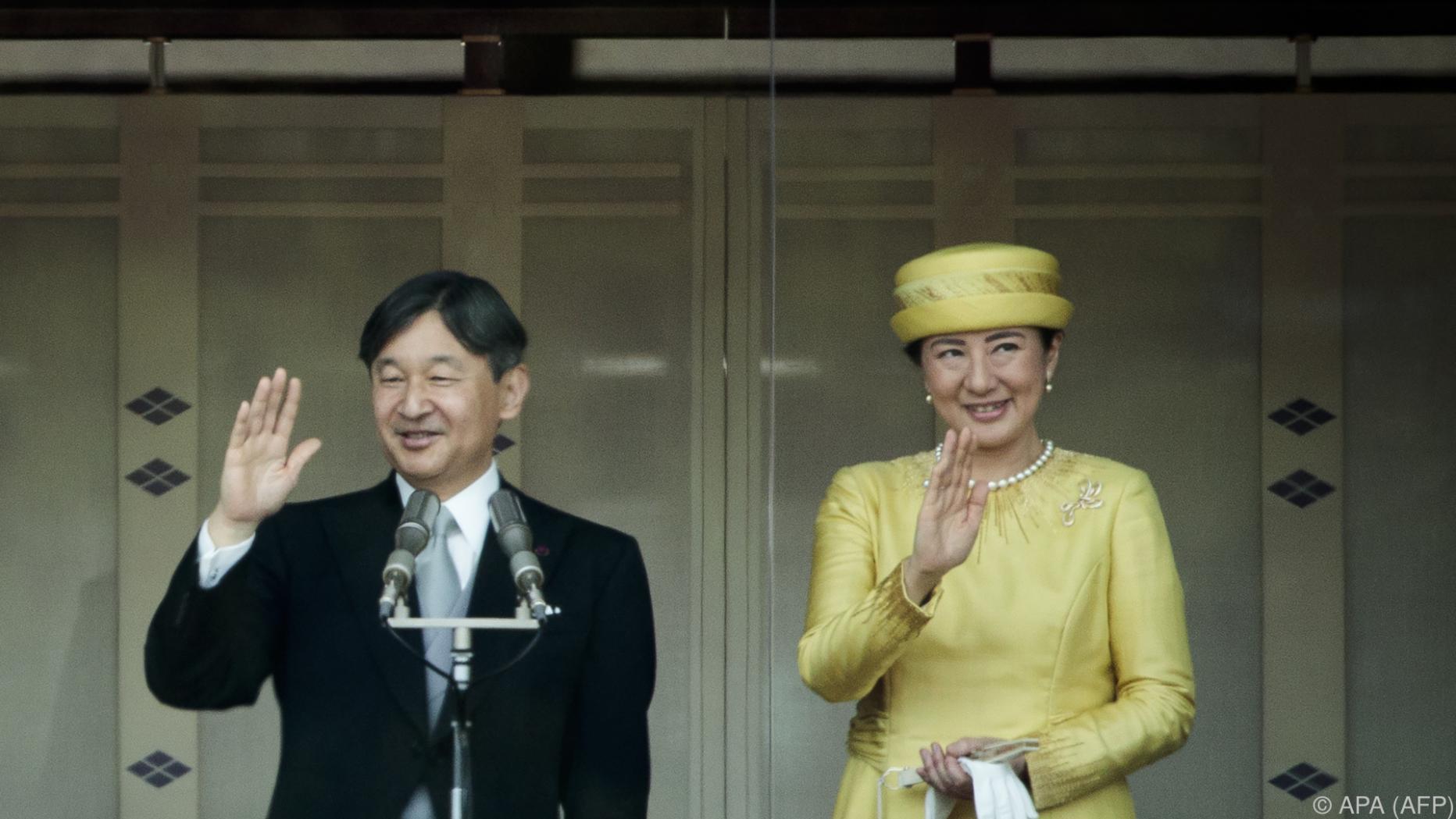 Japans neuer Kaiser zeigt sich erstmals seinem Volk
