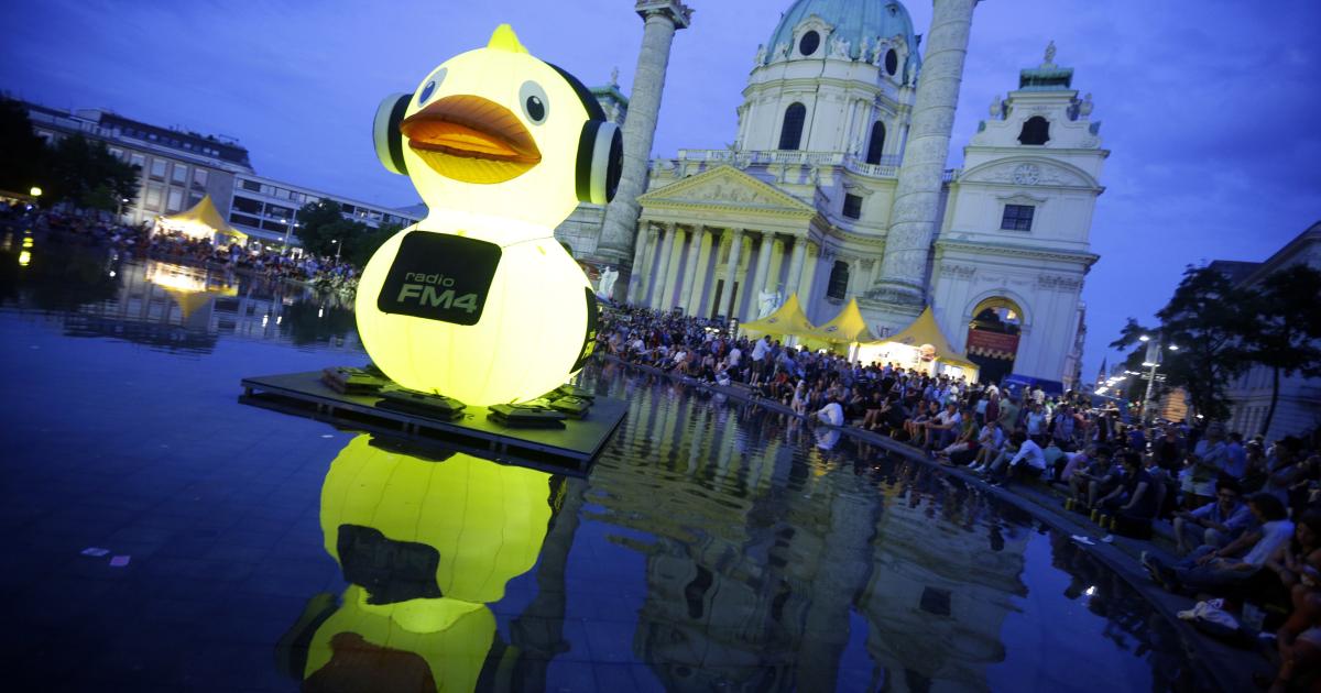 Das Wiener Popfest 2020 wird von Esra Özmen und Fuzzman kuratiert