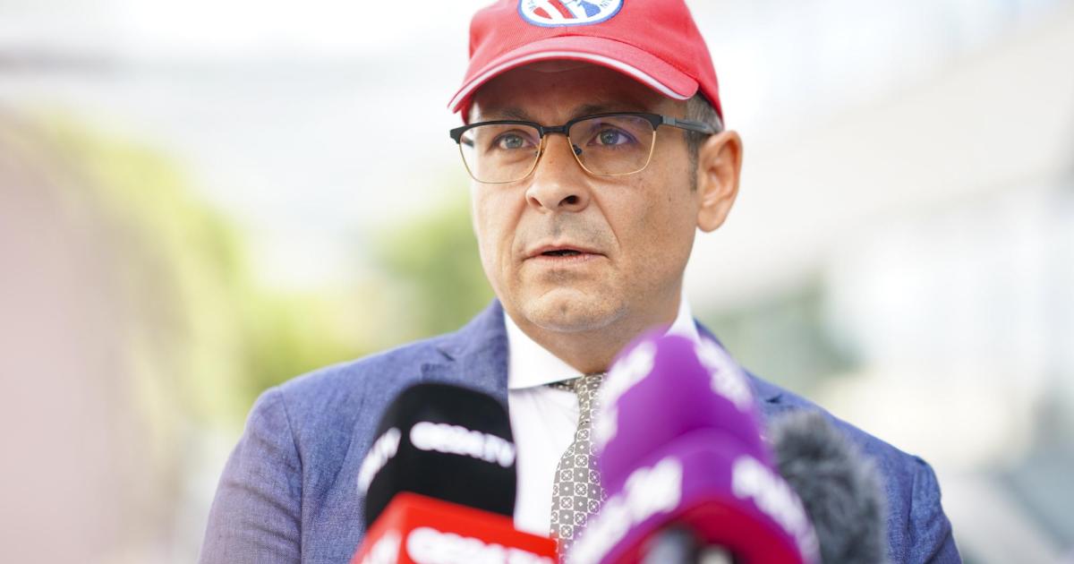 Bundespräsidentenwahl 2022: Wer ist der Kandidat Gerald Grosz? Bundespräsidentenwahl 2022: Wer ist der Kandidat Gerald Grosz?